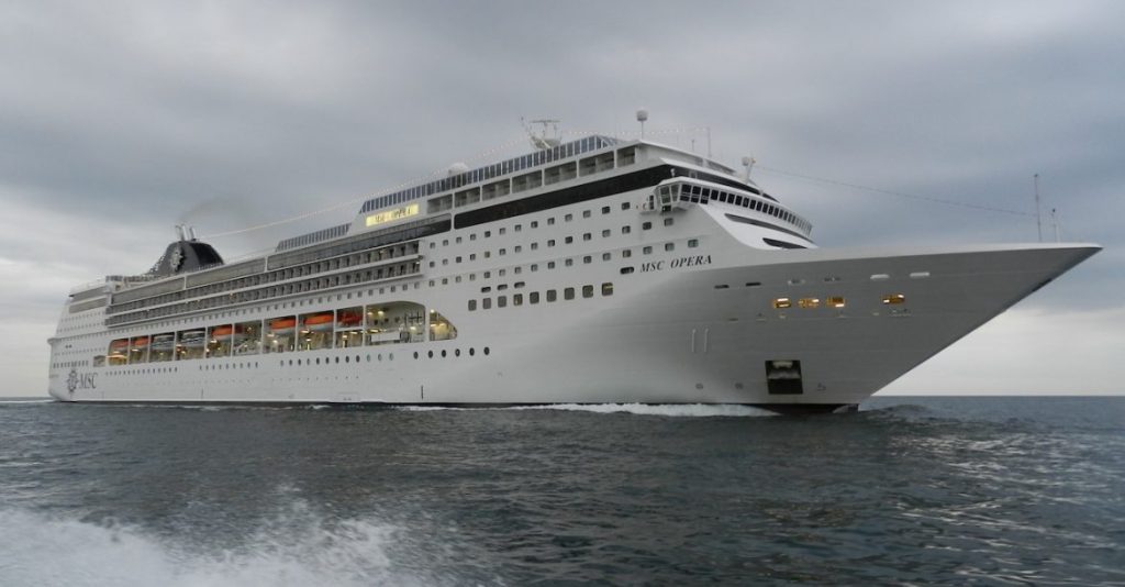 Venise : accident spectaculaire du MSC Opera – Jeune Marine